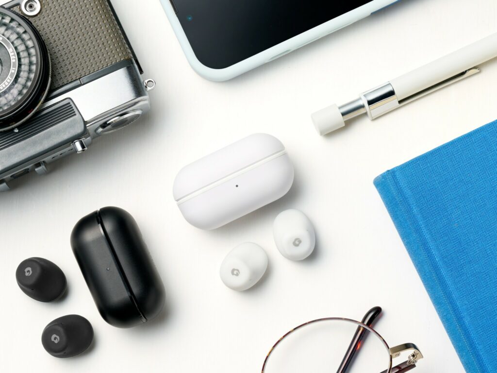 GLIDiCから“ながら聴き”に最適なオープン型で、着せ替えもできる、最小サイズの完全ワイヤレスイヤホン「mameBuds」を発売 | SB ...